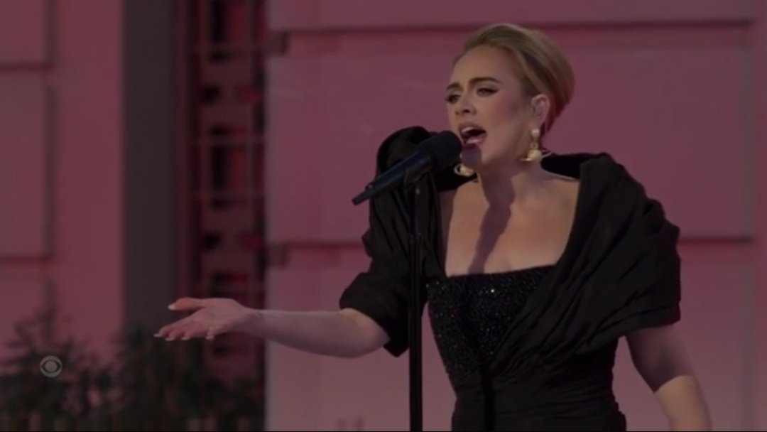 ℓuís petrova ADELE IS OUT NOW (@ecIairn) | Twitter