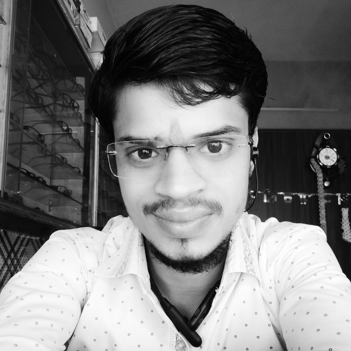 Vivek Pandit (@VivekPa3815) | Twitter