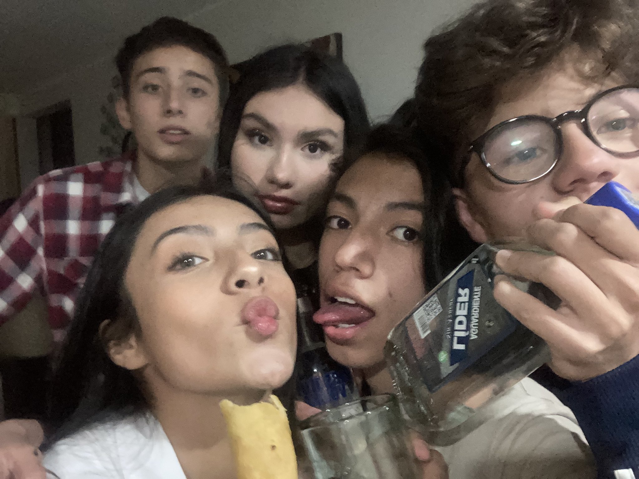 Pipo 🏵 on Twitter: "@SofaCru00123416 Como así que esto no se va a repetir 😩😩😩 https://t.co ...