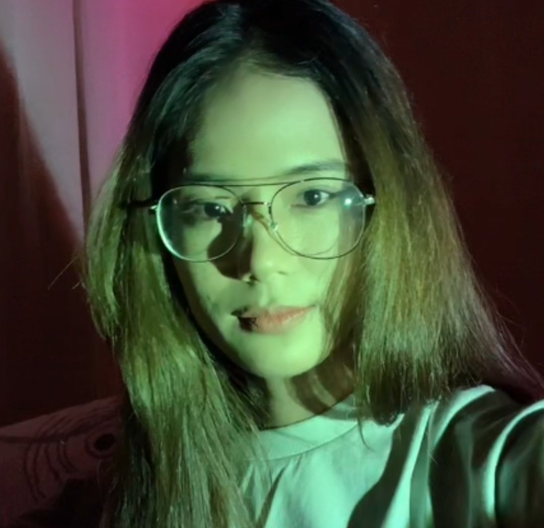 𝓜𝓲𝓻𝓪 (@arim18_) | Twitter