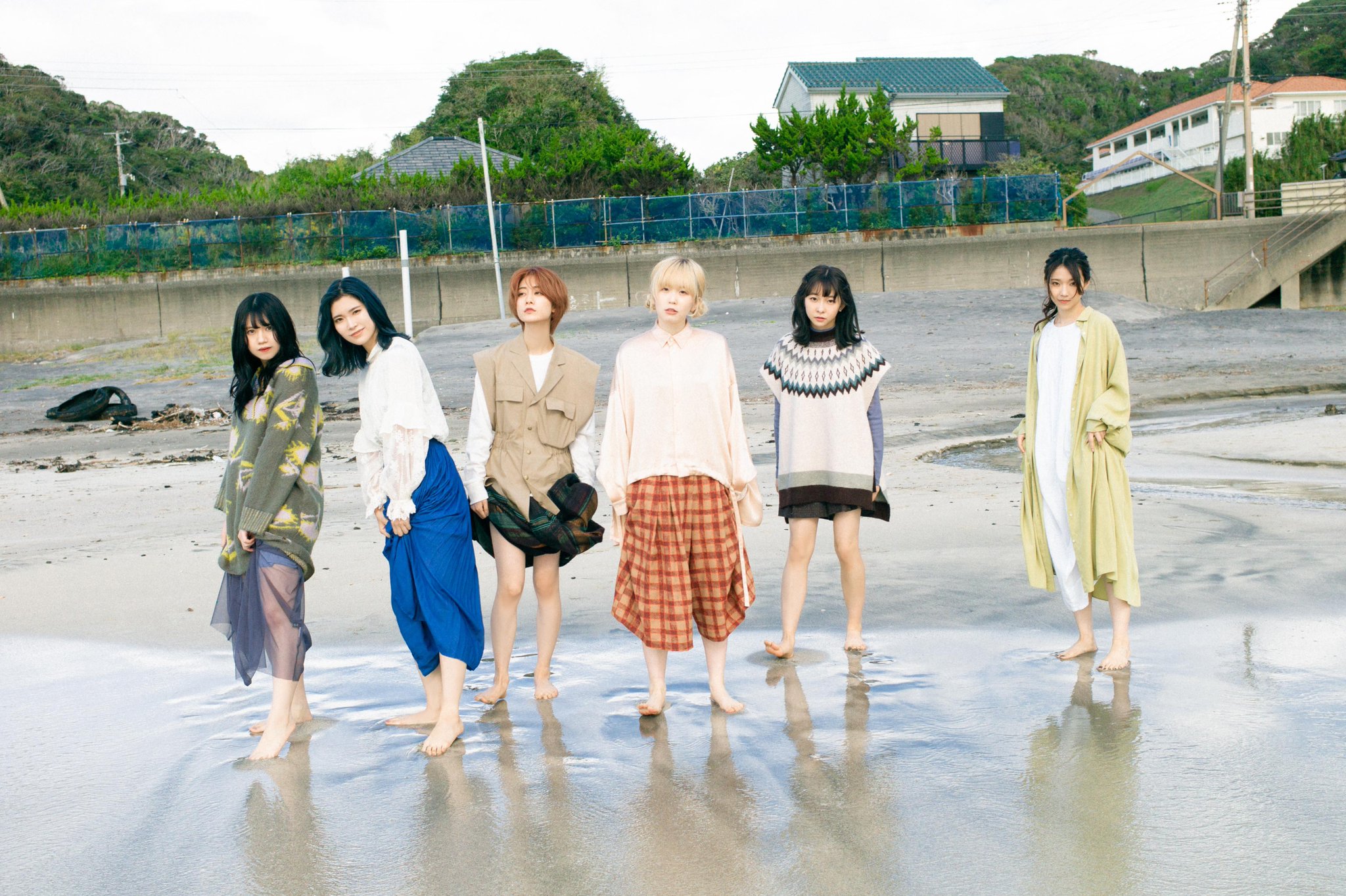 Exwhyz Official On Twitter 2 18 金 初の公式フォトブック発売決定🔥 11 23 火 幕張メッセの会場限定