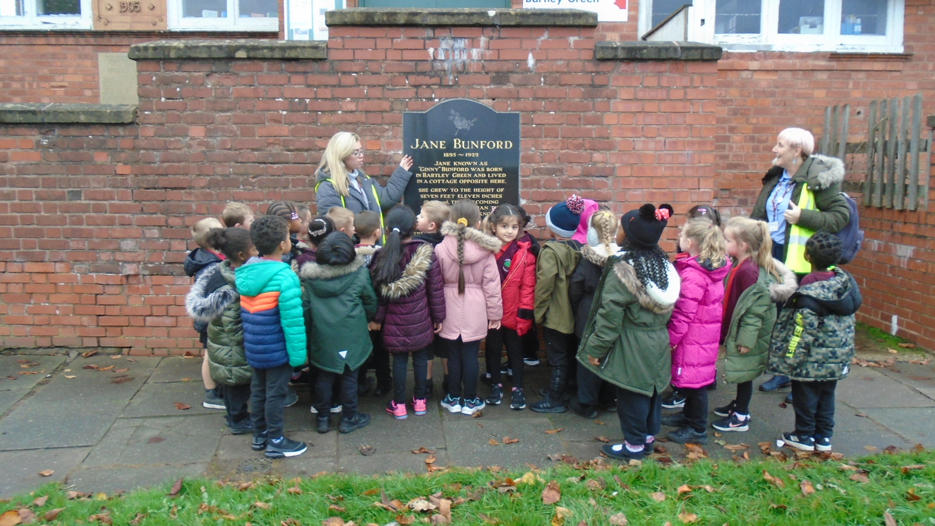 Jane Bunford 18951922 The Tallest Woman Who Ever Lived Jane Bunford