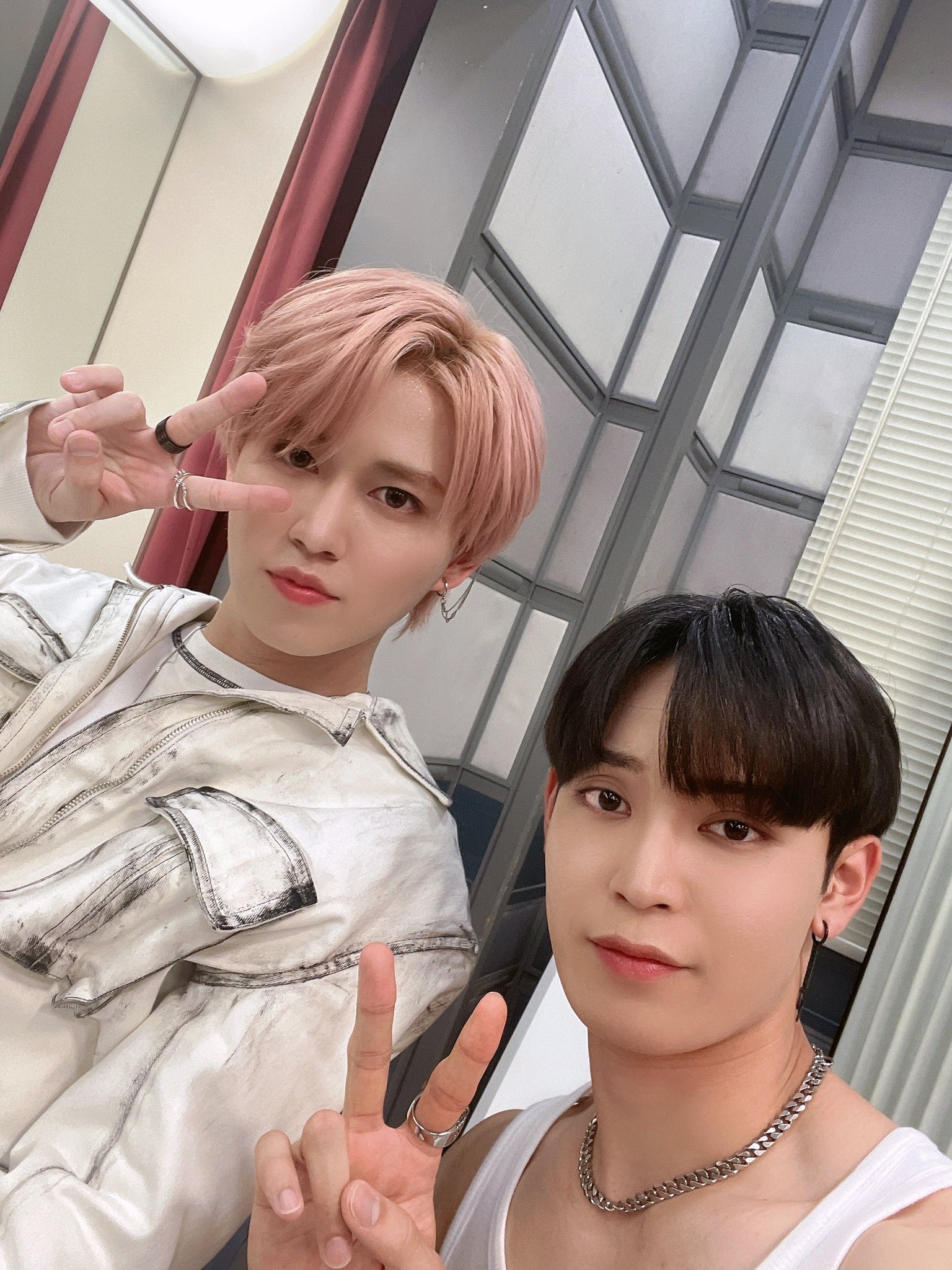 JO1 on Twitter: "[#與那城奨] 大好きだぜるき！ 誕生日おめでとう！ これからもよろしくな！！ #HAPPYRUKIDAY #JO1 #YONASHIROSHO https ...