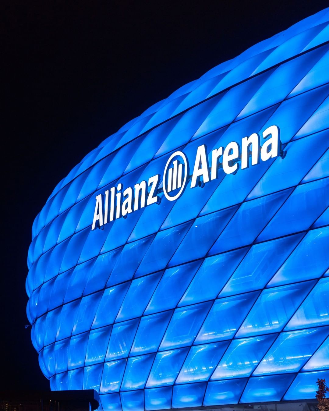 Allianz Arena Day Wallpaper