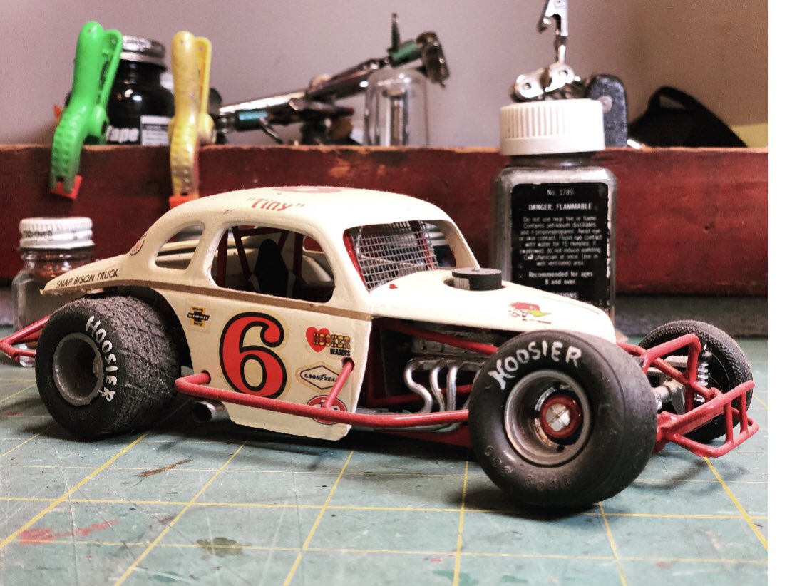 Old Dirt Car Plastic Models