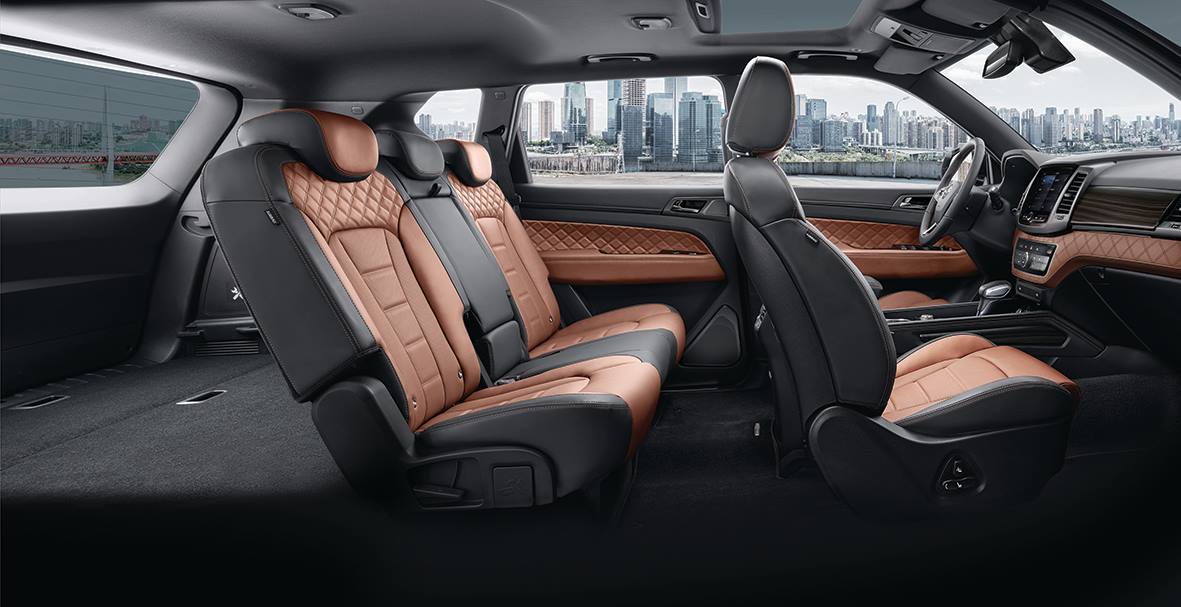 Mahindra Rexton Interior