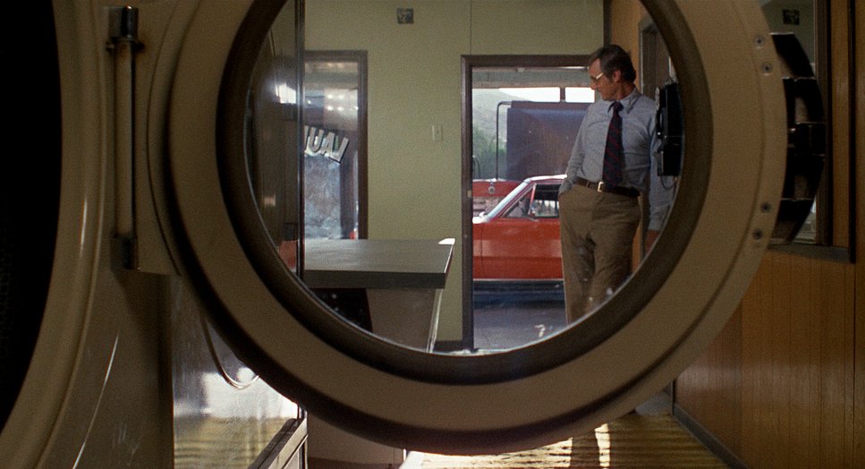 Steven Spielberg's camera eye: the spherical frame within a frame. Tony ...