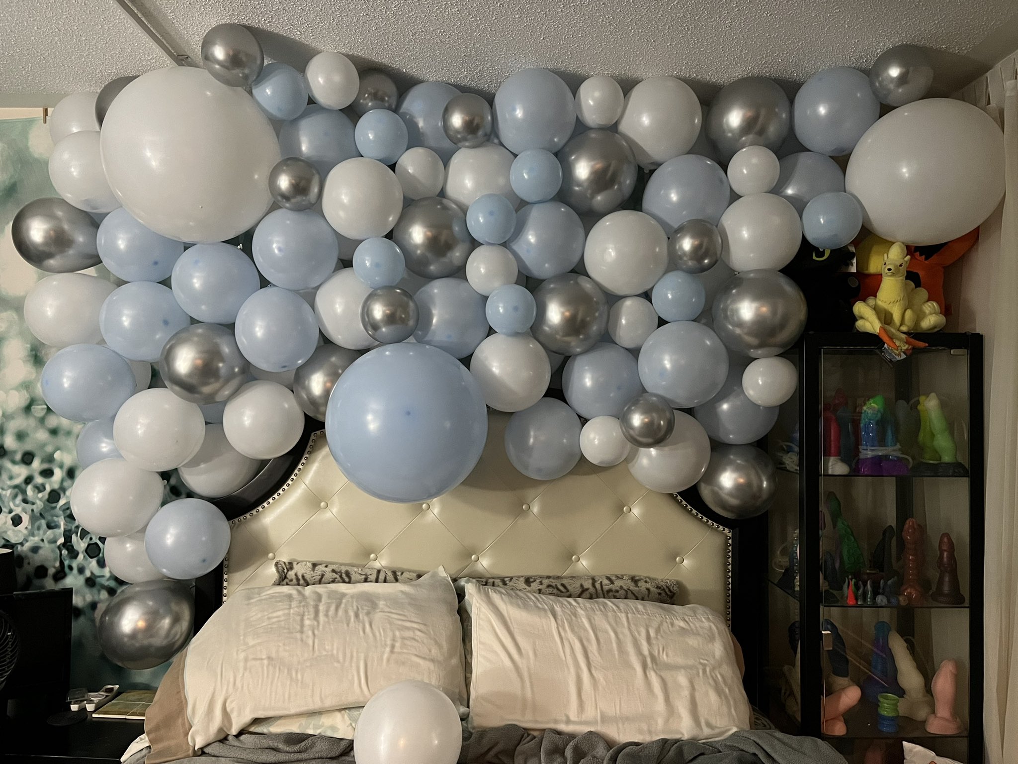 TW Pornstars - 💎Ruby Vulpix💎. Twitter. Balloon wall so far💙🤍. 5:45 AM ...
