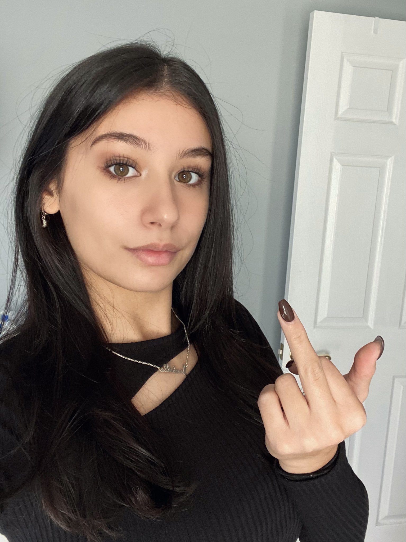 Goddess Bella 🖤 on Twitter: "you’re a natural born loser who begs for attention by sending to a ...
