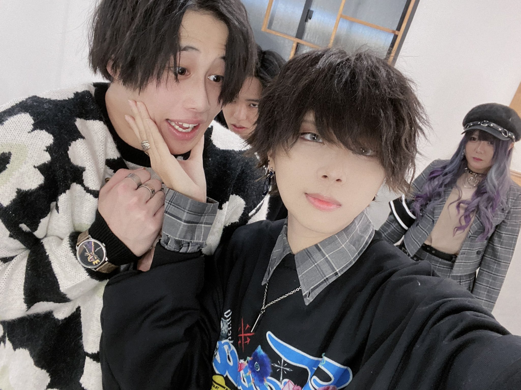 音羽-otoha- on Twitter: "彼女できました💙💙ｳｿ https://t.co/Sr557wYnll" / Twitter