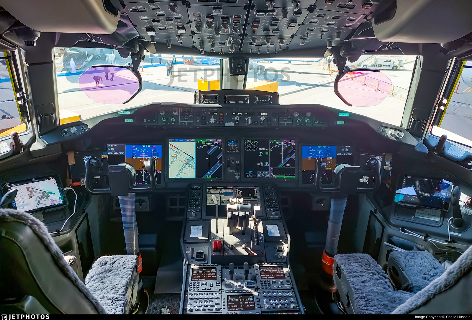 Boeing 777 9x Cockpit