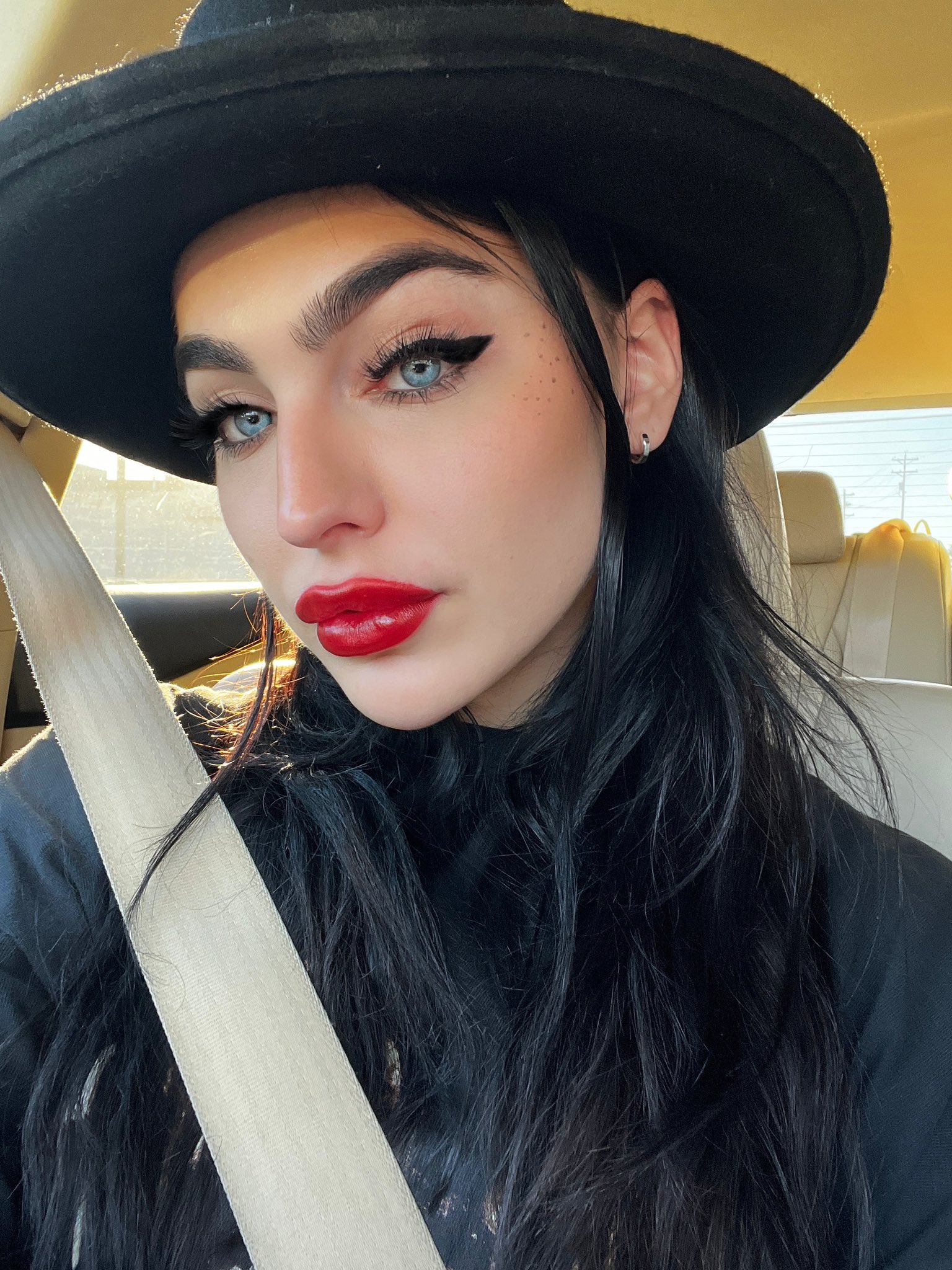 TW Pornstars - 1 pic. Emily Rinaudo. Twitter. I ain't selling my soul ...