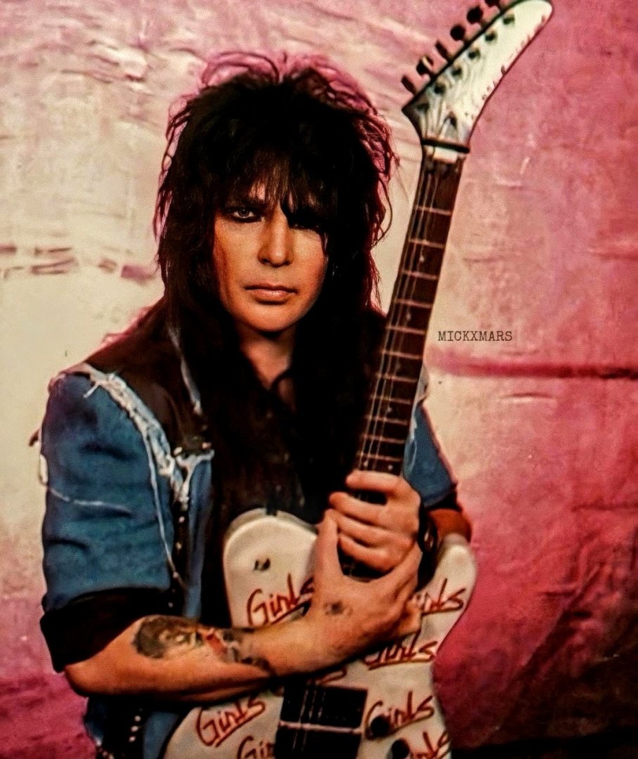 Mick Mars 1980s