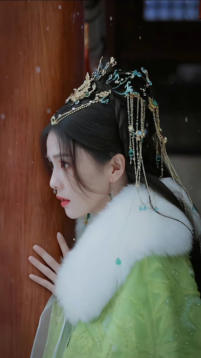 Bai Lu for ‘Till The End of The Moon’ drama #BaiLu #TillTheEndOfTheMoon ...