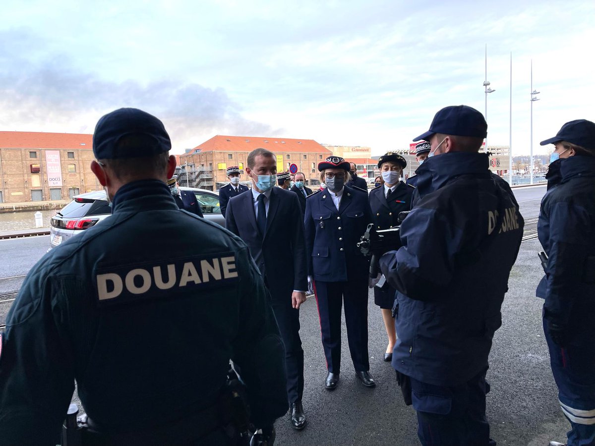 Contrat pluriannuel d’objectifs et moyens de la douane 2022-2025 - La ...