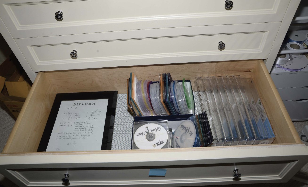 Adam Klasfeld on Twitter: "These photos are being identified as being from a CD the FBI agent ...