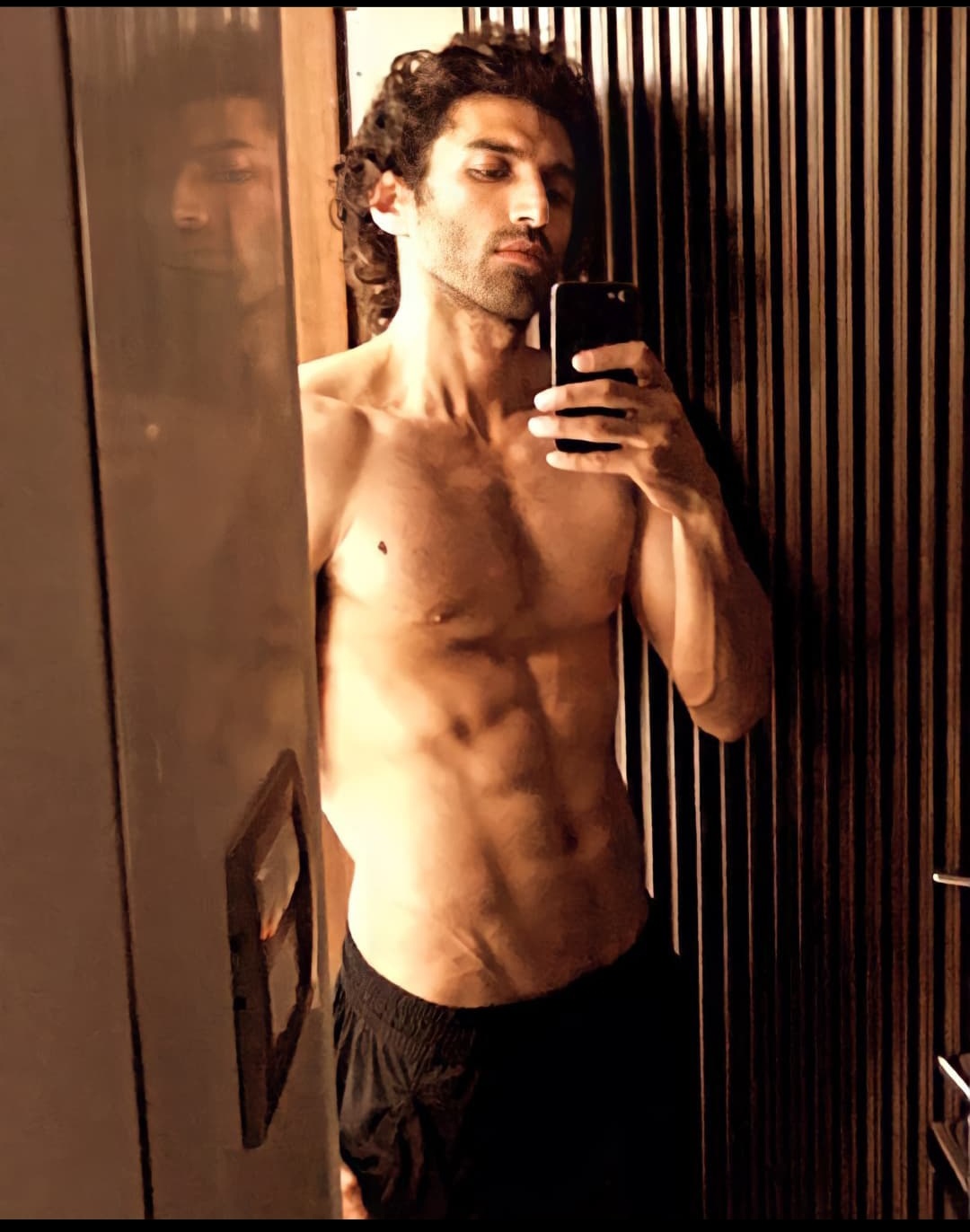 Aditya Roy Kapoor Body