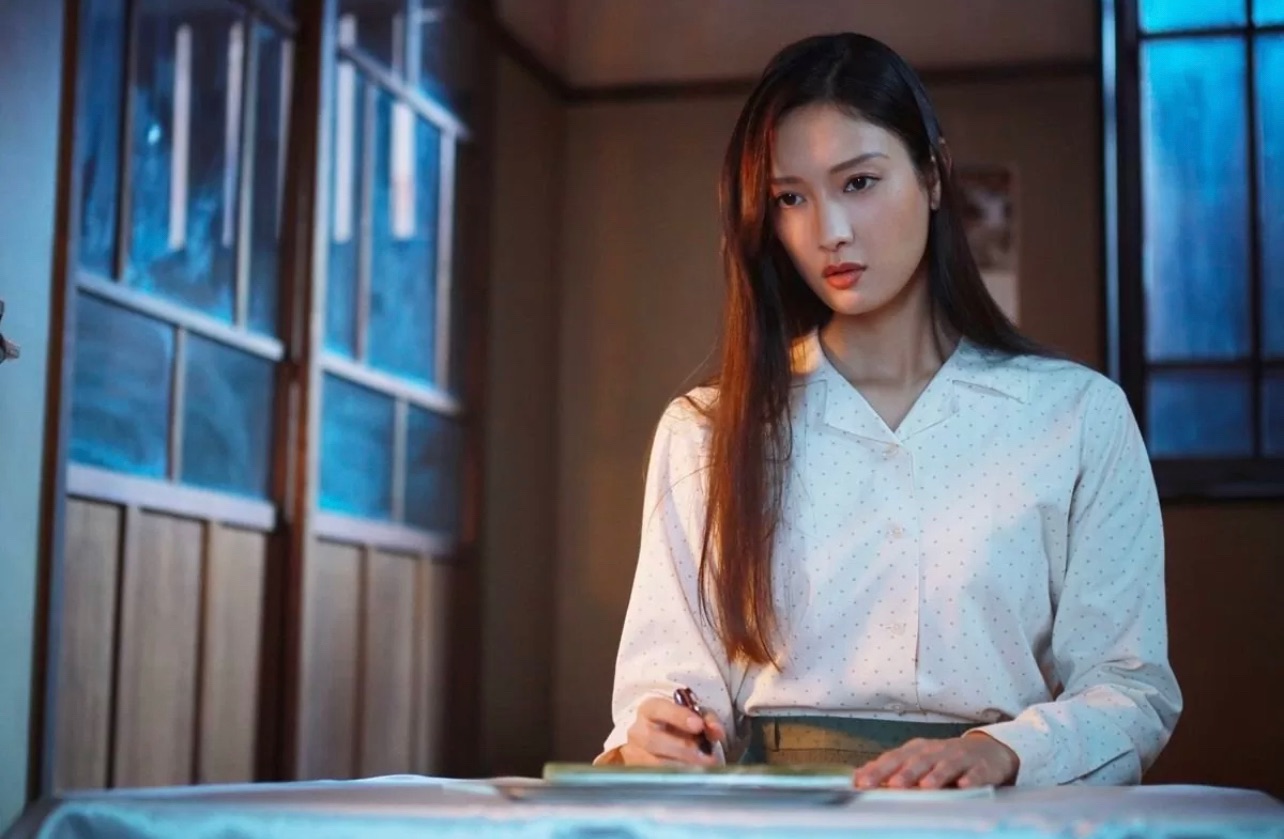 菜々緒 on Twitter: "初ホラー作品です！お楽しみに👻 RT @mn_enta: 菜々緒『言霊荘』にキーパーソン役で出演「初ホラー作品でソワソワ」 #菜々緒 #言霊荘 ...