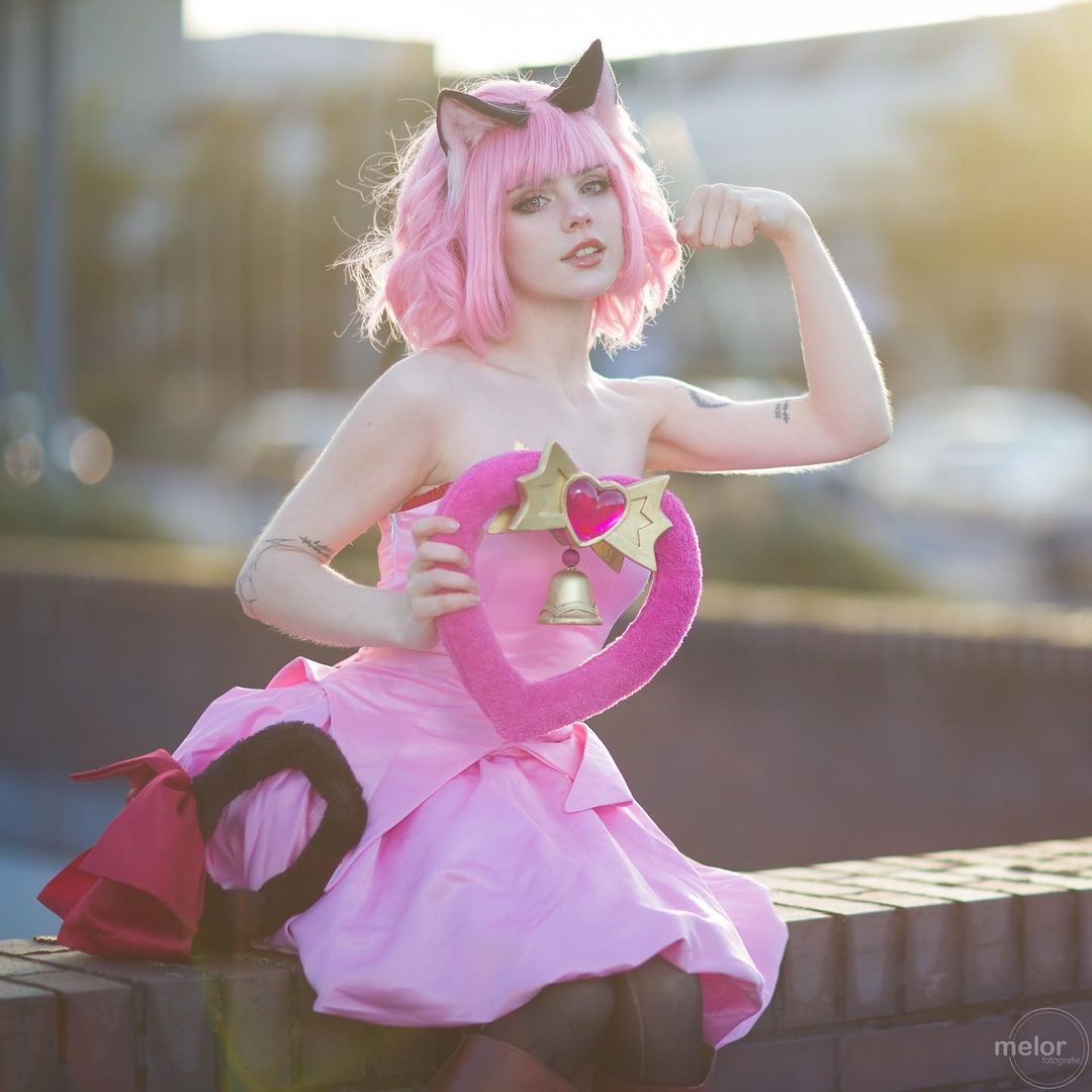 Mew Ichigo Cosplay