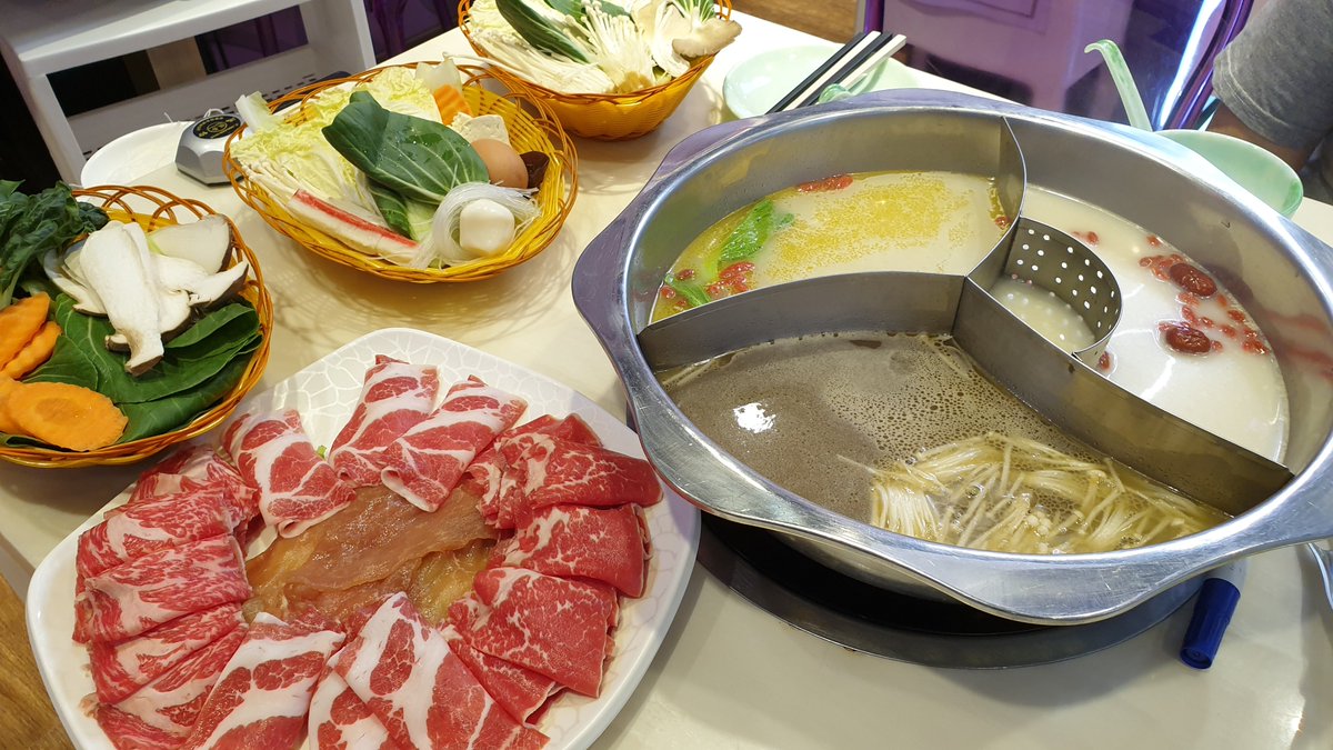 Just waiting for the soup to boil before we start. 🤣 IUmushimushi ...