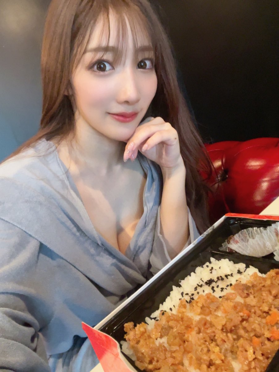 小宵 こなん On Twitter 事後のご飯が1番おいしい🤤 Chgq1gagub Twitter