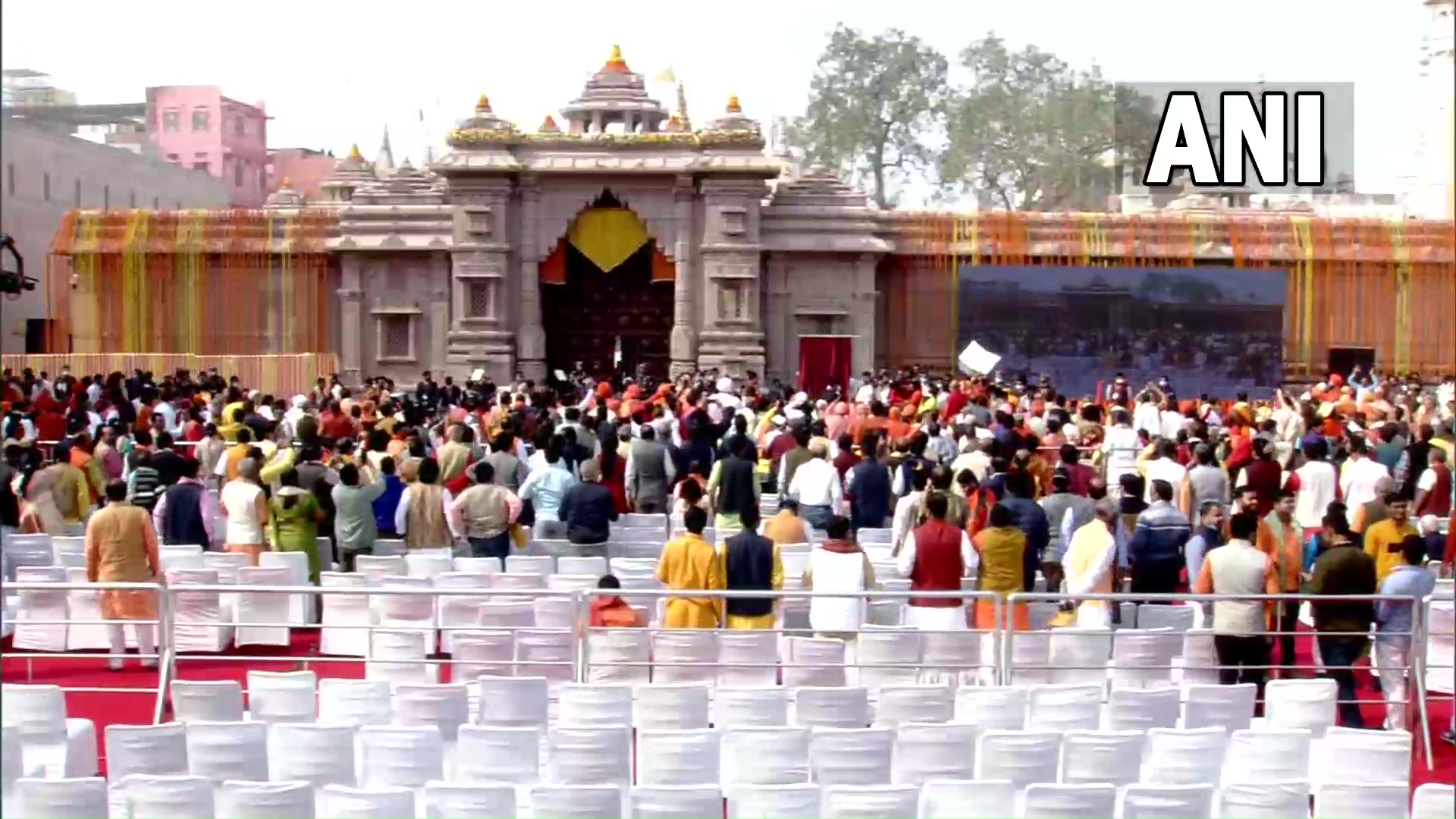 ANI on Twitter: "Varanasi | PM Narendra Modi will offer prayers at Shri Kashi Vishwanath temple ...
