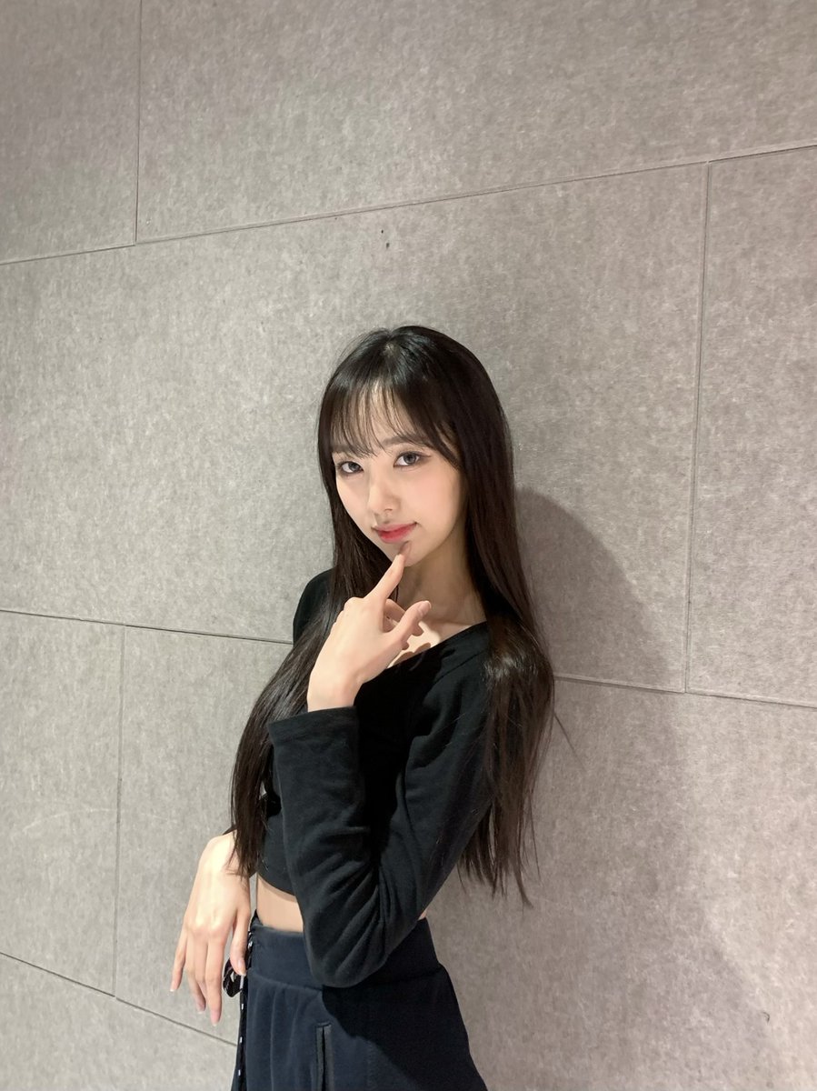 211213 ChaeA update - twitter : r/RedsquareIconic