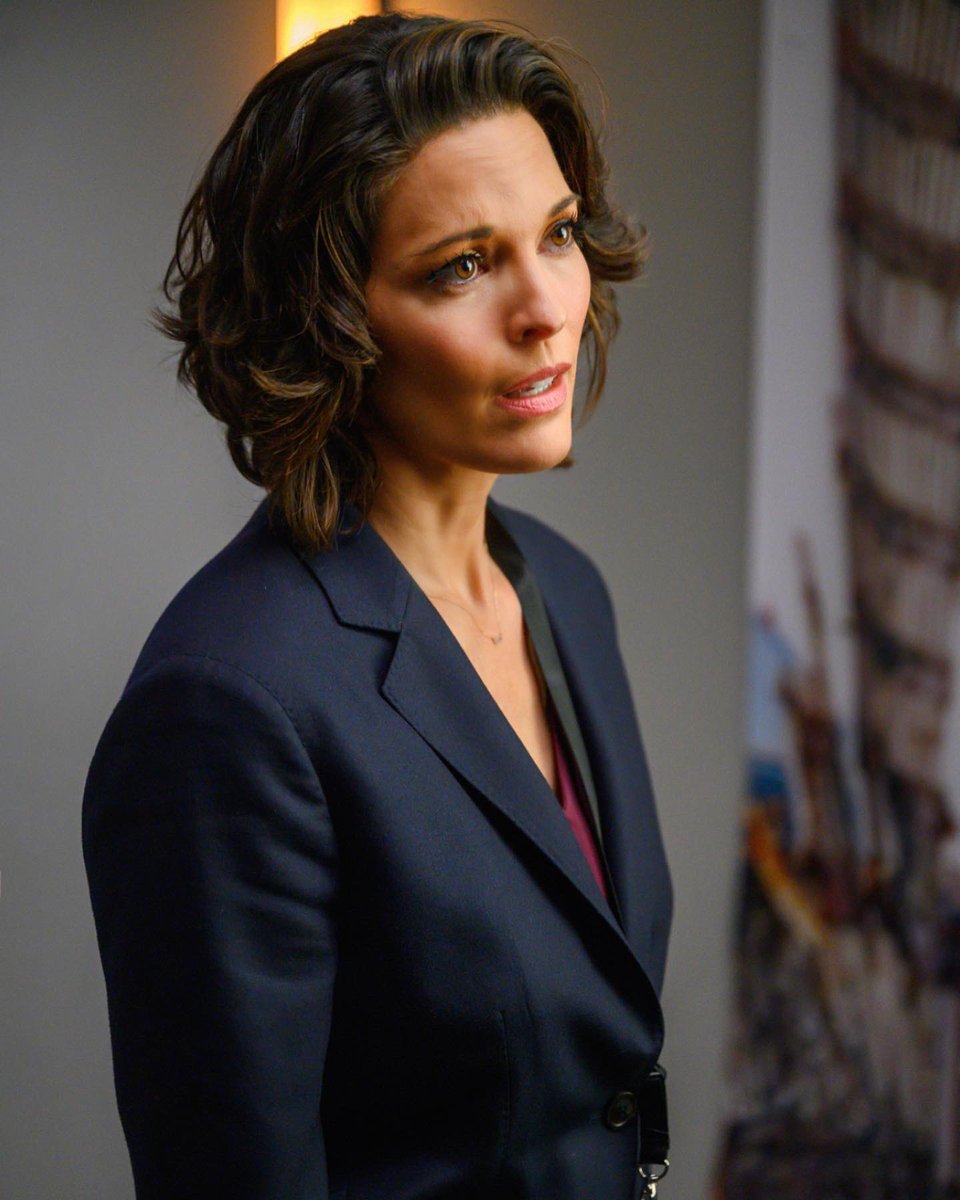 Alana Delagarza Quotes QUOTES BY ALANA DE LA GARZA | A Z Quotes
