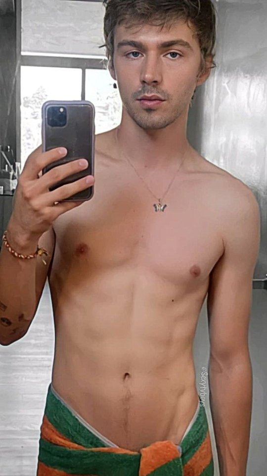 Miles Heizer Hot Miles Heizer Moviepilotde 0595