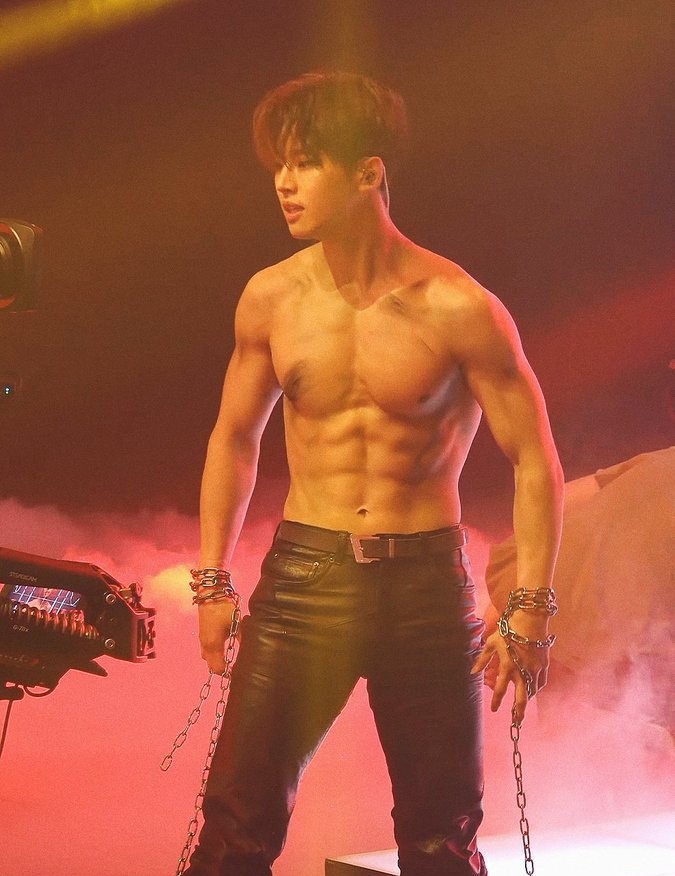 Legendary Kpop Abs ♂️ on Twitter: "501. Hongseok / PENTAGON https://t.co/3yCyYnbnrn" / Twitter