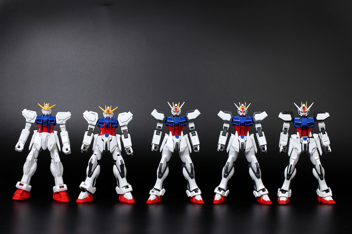 森野 拓 on Twitter: "1/144 ストライク色々 左からコレクション、HG、HGCE、EG、RG https://t.co/JuzG4wMvj5" / Twitter