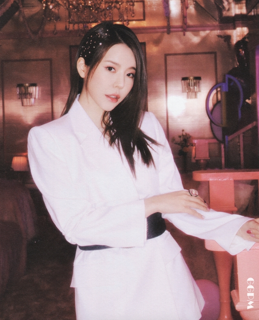 SUNNY. Girls' Generation-Oh!GG 2021 Winter SMTOWN 'SMCU EXPRESS ...