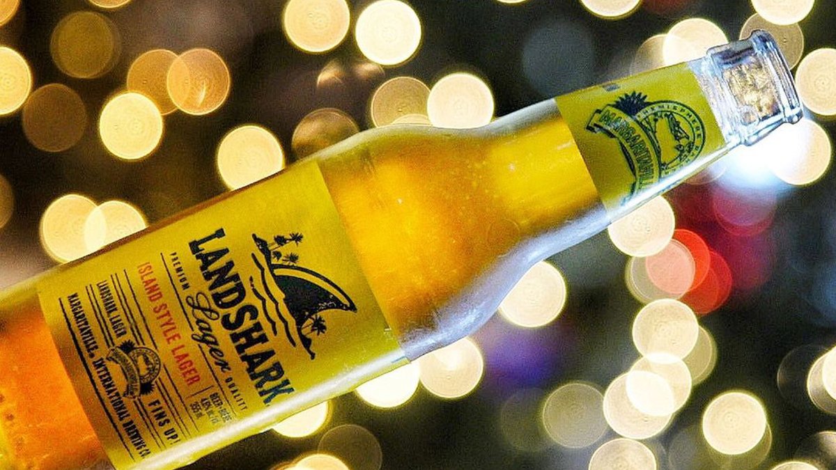 FARK.com: (12884938) When Death knocks on Land Shark's door