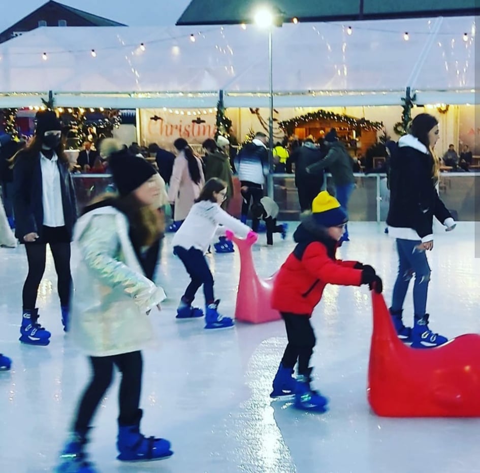 Ruxley Manor Ice Skating Party 2022 Clipart