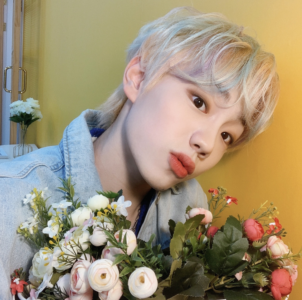 E'LAST(엘라스트) on Twitter: "잠시 후 11시에 만나는 MC원준 Arirang TV '와우 럭키박스'에서 만날 수 있습니다👐 📺https://t.co ...