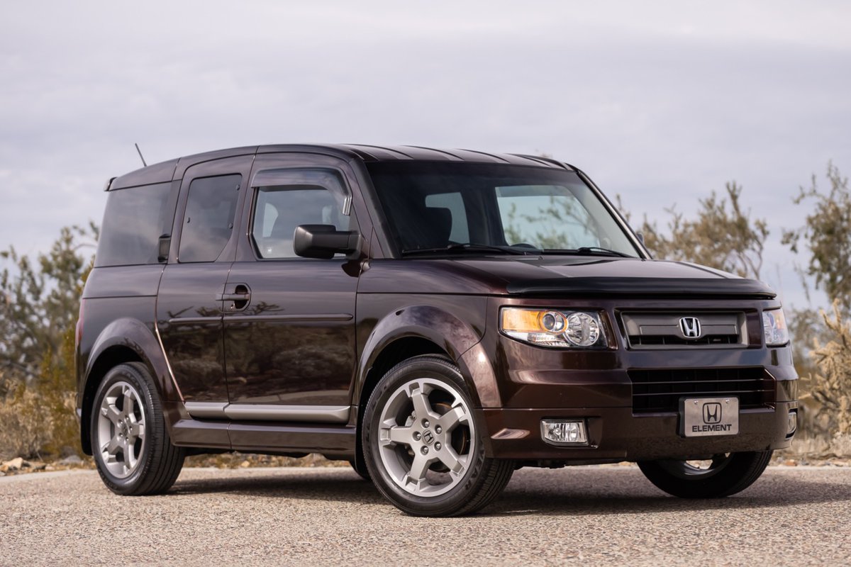 2007 Honda Element in 'Root Beer Metallic' sells for 36 grand on Bring ...