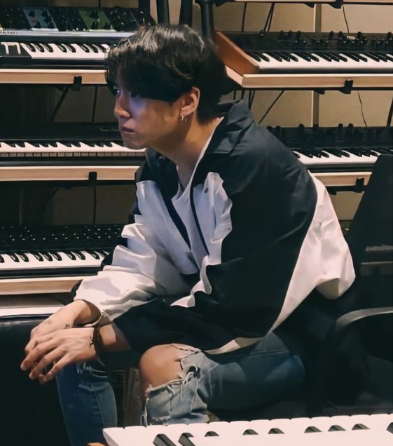 Sarang ; a #taekookau "What do you want for Christmas, Sarangie ...