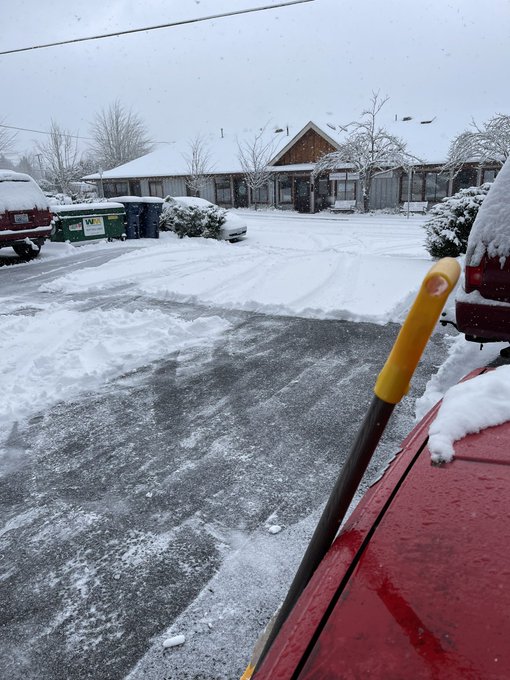 TW Pornstars - Dallas Scott Hanneman. Pictures and videos from Twitter.