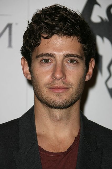 British Actors Under 30 60 Photos - Moonagedaydream.film