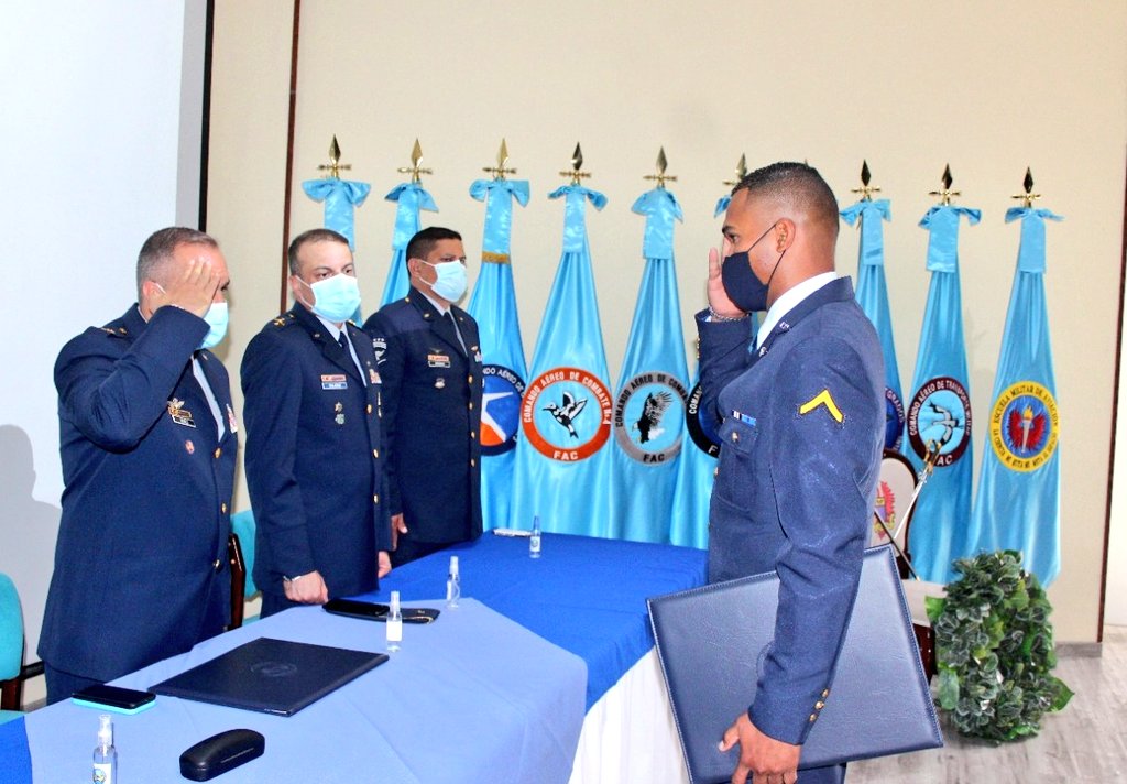 Fuerza Aérea Colombiana on Twitter: "#Destacado | Suboficiales de #RepúblicaDominicana y #Panamá ...