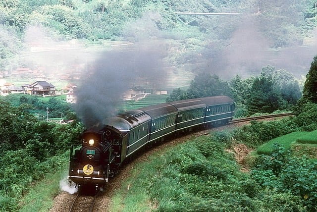 そーぶさん on Twitter: "RT @wBPXdAbROc7qGsy: SLやまぐち号 C571 C581 12系ブルー客車時代 初号機ペアー国鉄時代物語 #SLやまぐち号 #国鉄時代"