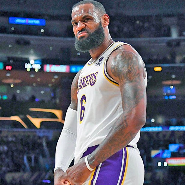 Lebron James Muscle Flex
