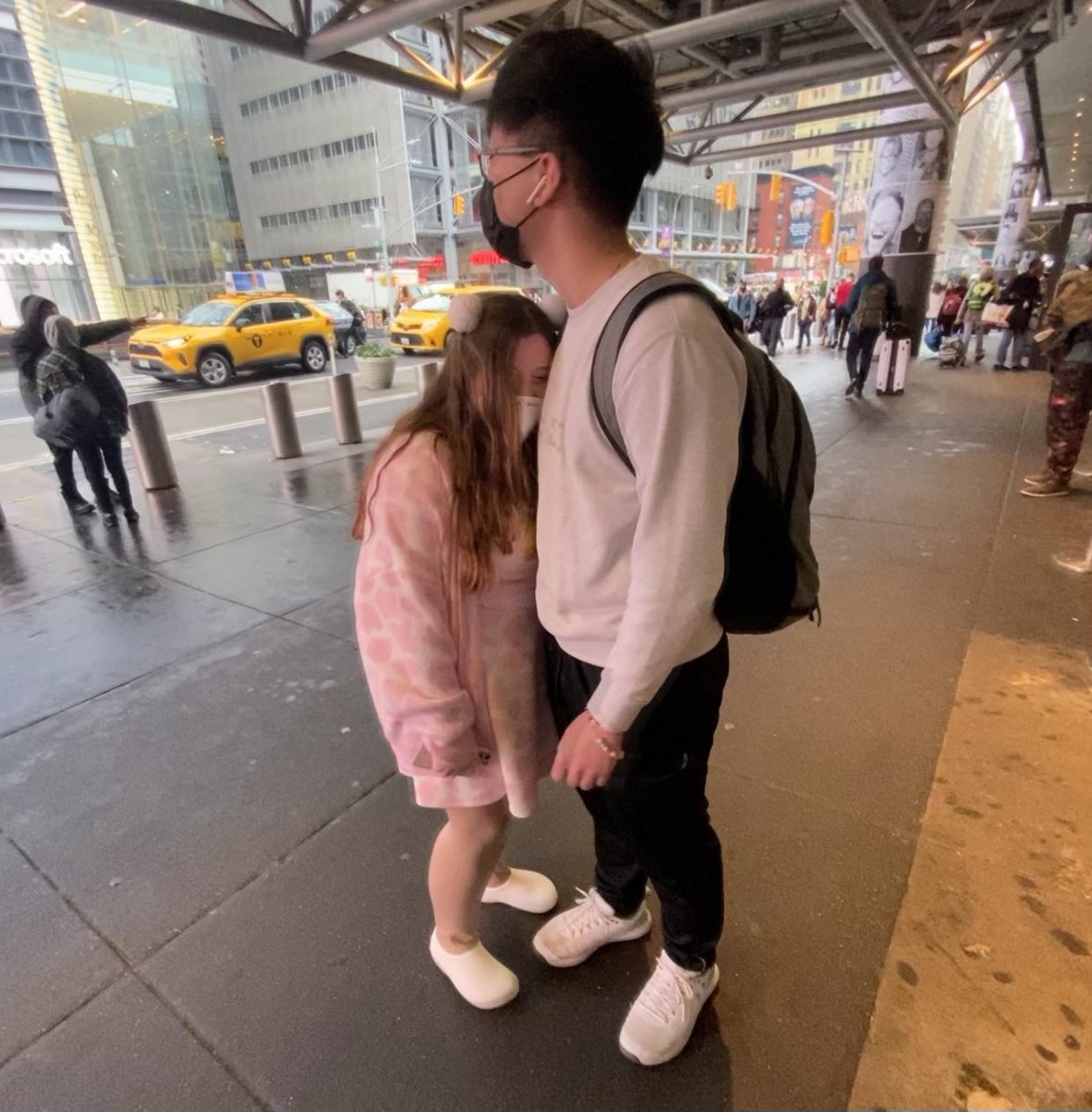 hailey bug (@babymikugii) | Twitter