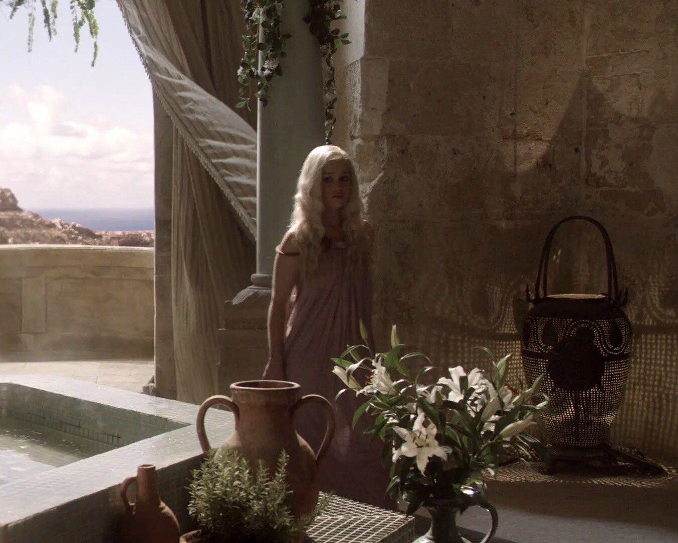 Daenerys Targaryen Season 1 Bath