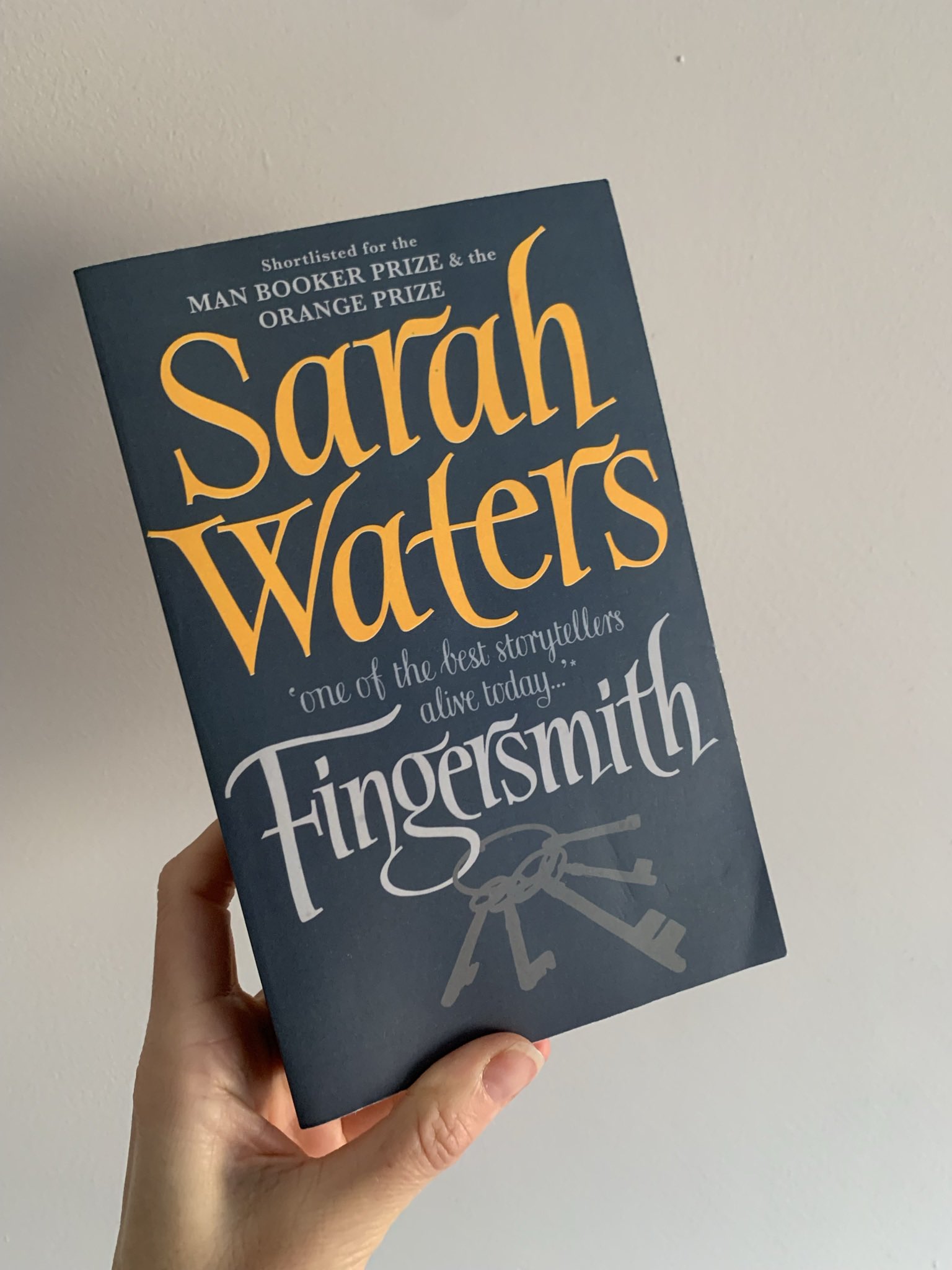Fingersmith Book