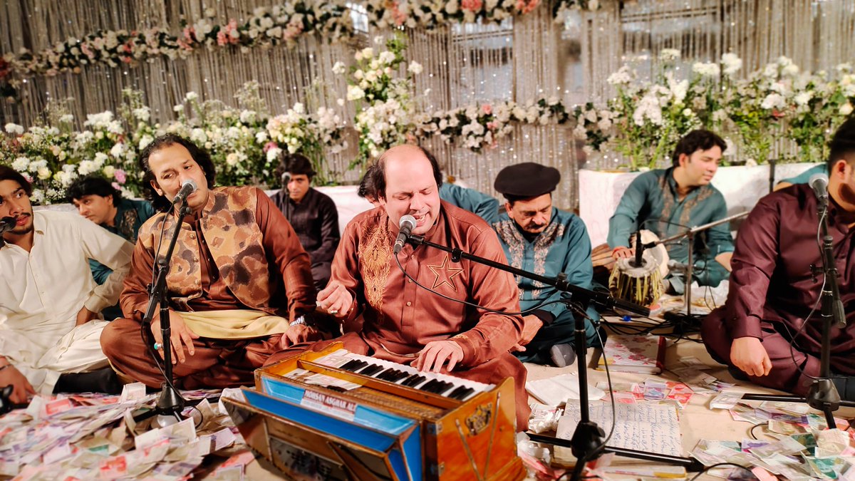 Contact Humaira Arshad a Pakistani Pop Singer For Your Special Events