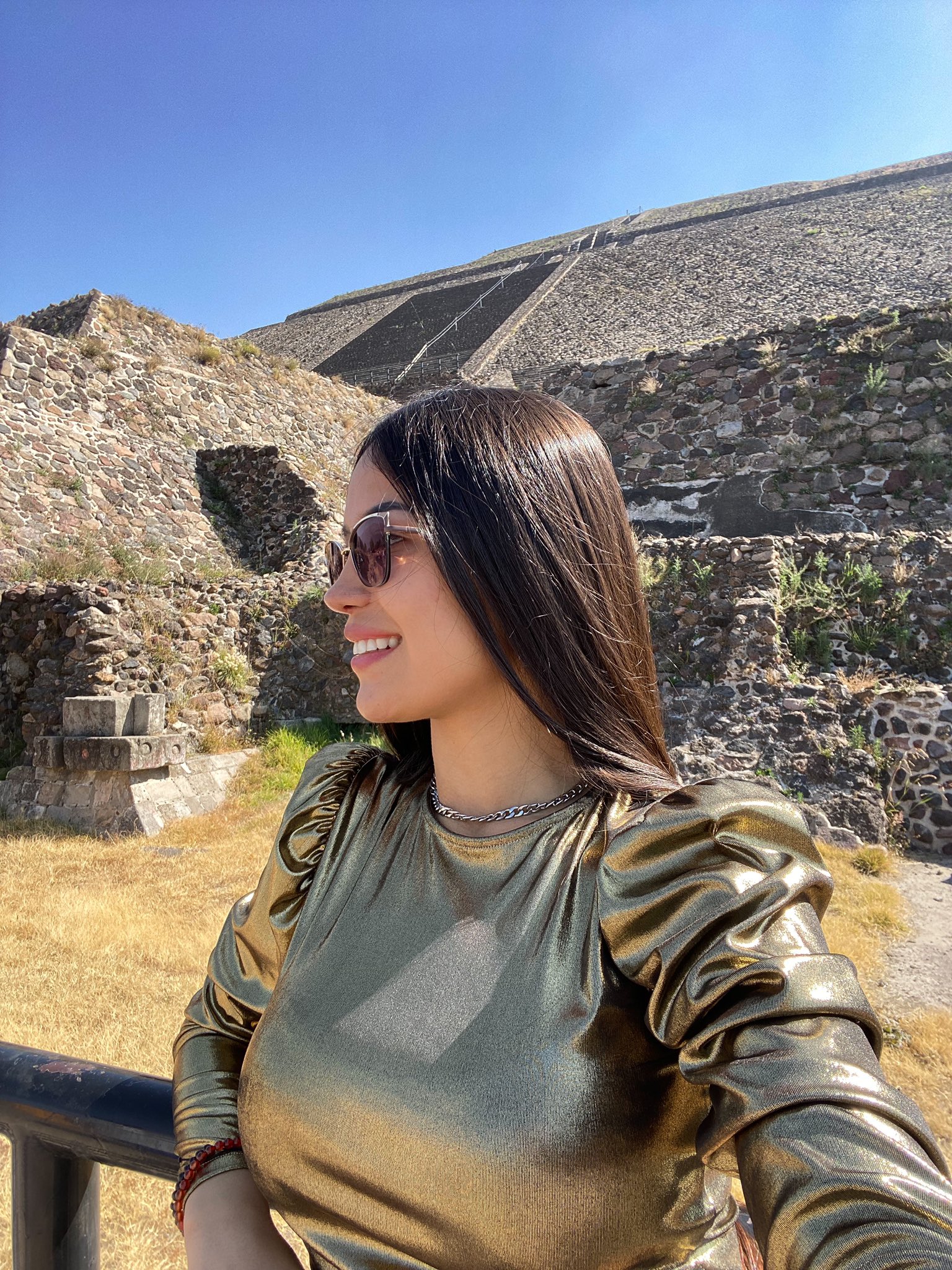 TW Pornstars - 3 pic. EMILY ORTIZ. Twitter. 🍂. 8:26 PM - 6 Jan 2022