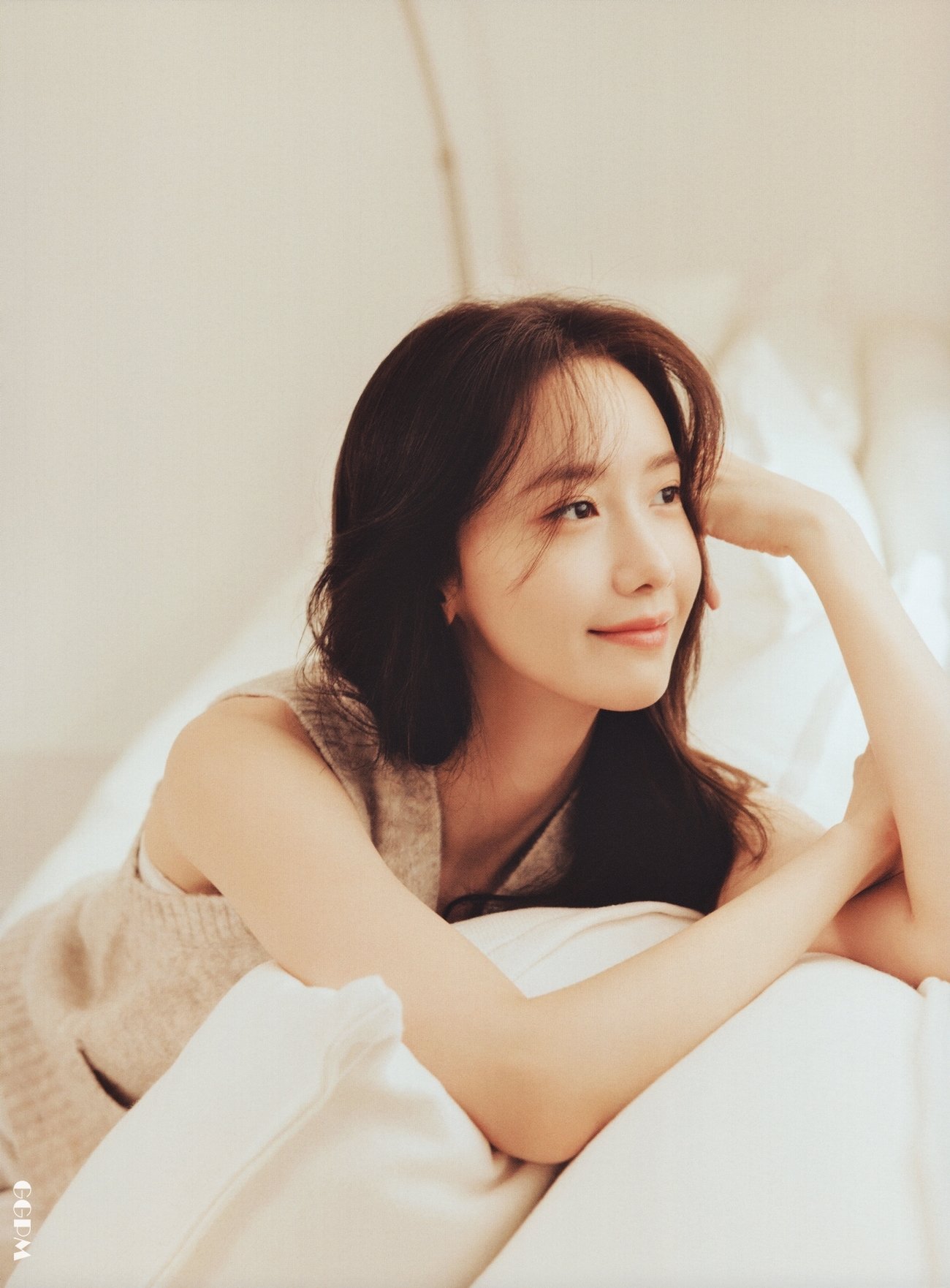 Yoona 2022 Wallpaper