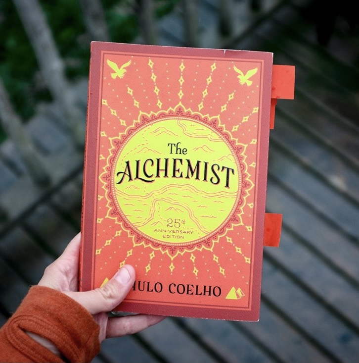 10 Golden Lessons From the Book “The Alchemist” By: Paulo Coelho (Over ...