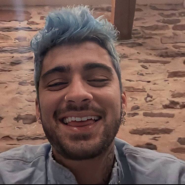 Zayn Malik Laughing 2022